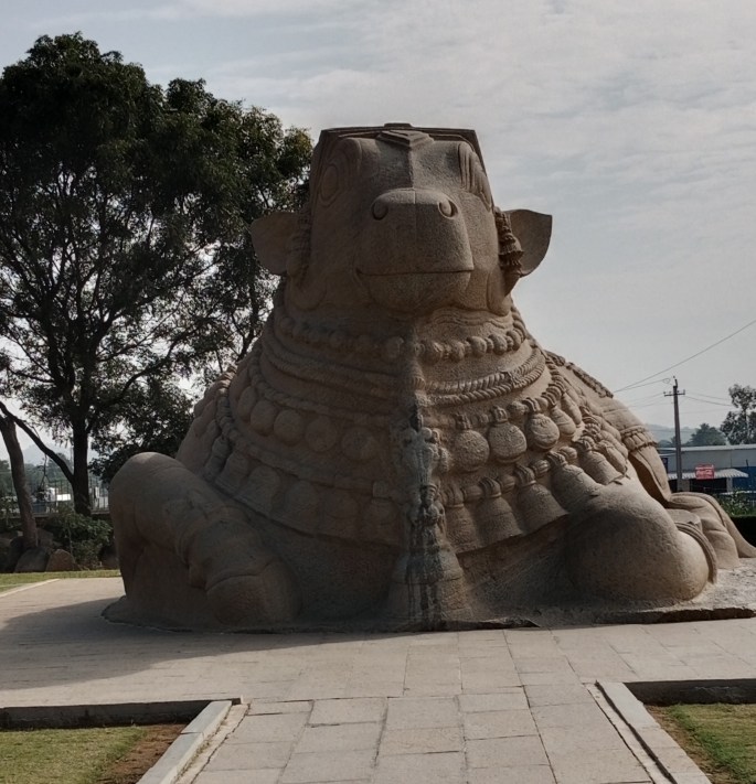 The Hanging Pillar of Lepakshi – Travel-along.in